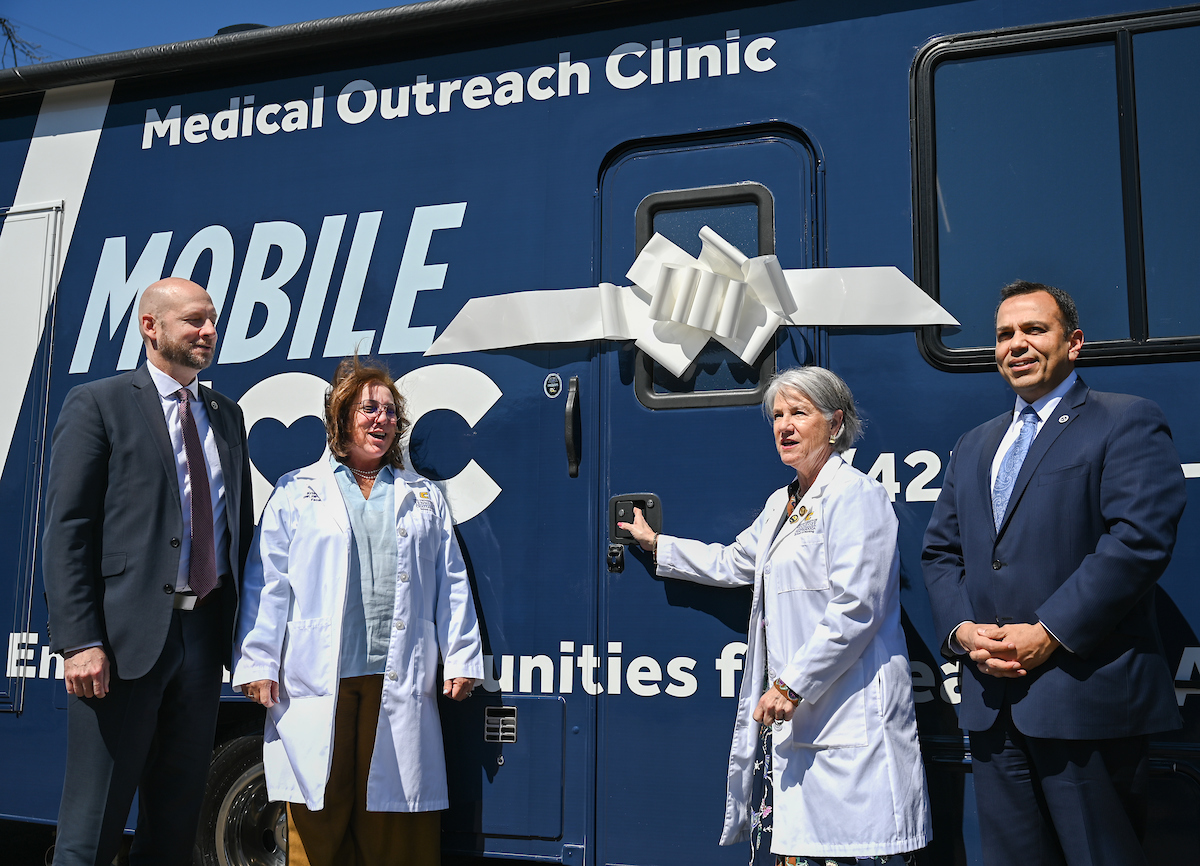 UTC rolls out MobileMOC health clinic | UTC News Archive: Jul 2007 ...